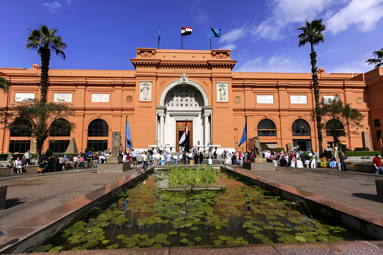 Breathtaking Cairo Tour from Marina Sharm by Plane